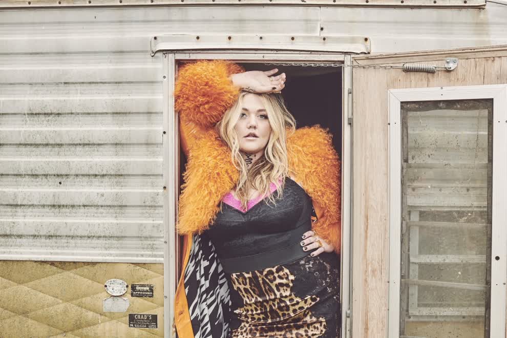 Elle King Tears Up Officiating A Wedding at CMA Fest - Kix Country