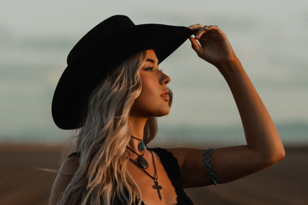 Bella Mackenzie Makes Island Debut With Rousing New Single ‘COWBOY ...