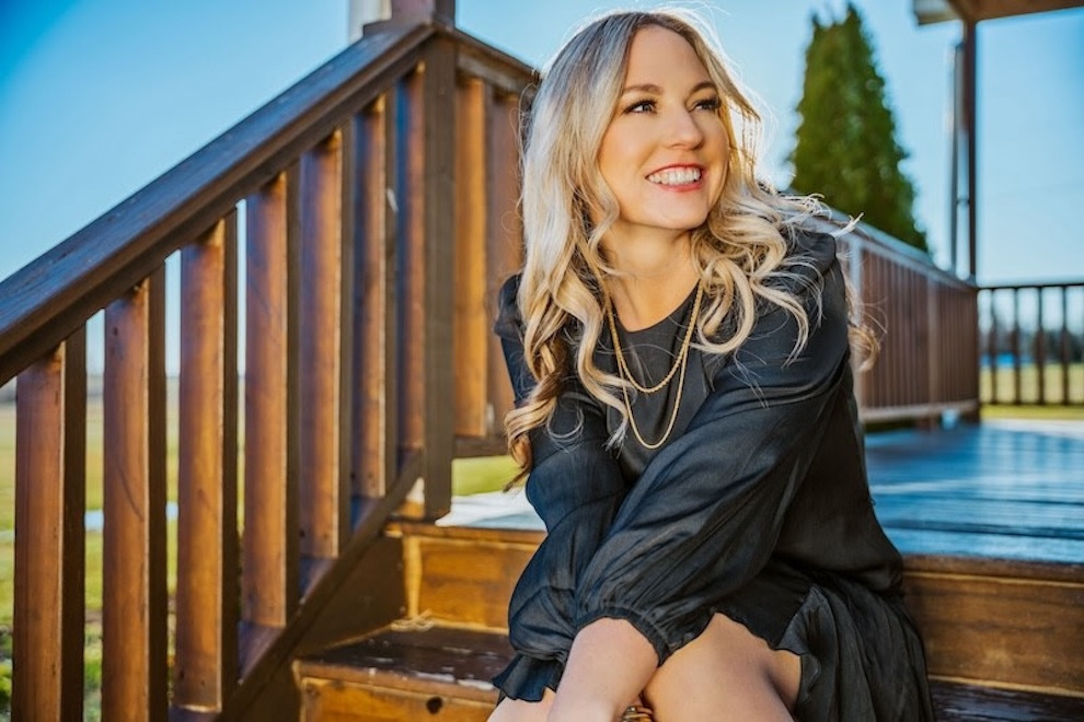 Kristy Cox Is The First Aussie To Debut At #1 On US Bluegrass Charts ...