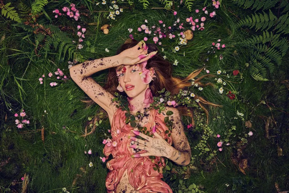 Peach PRC Announces Debut Album ‘Porcelain’ - Kix Country